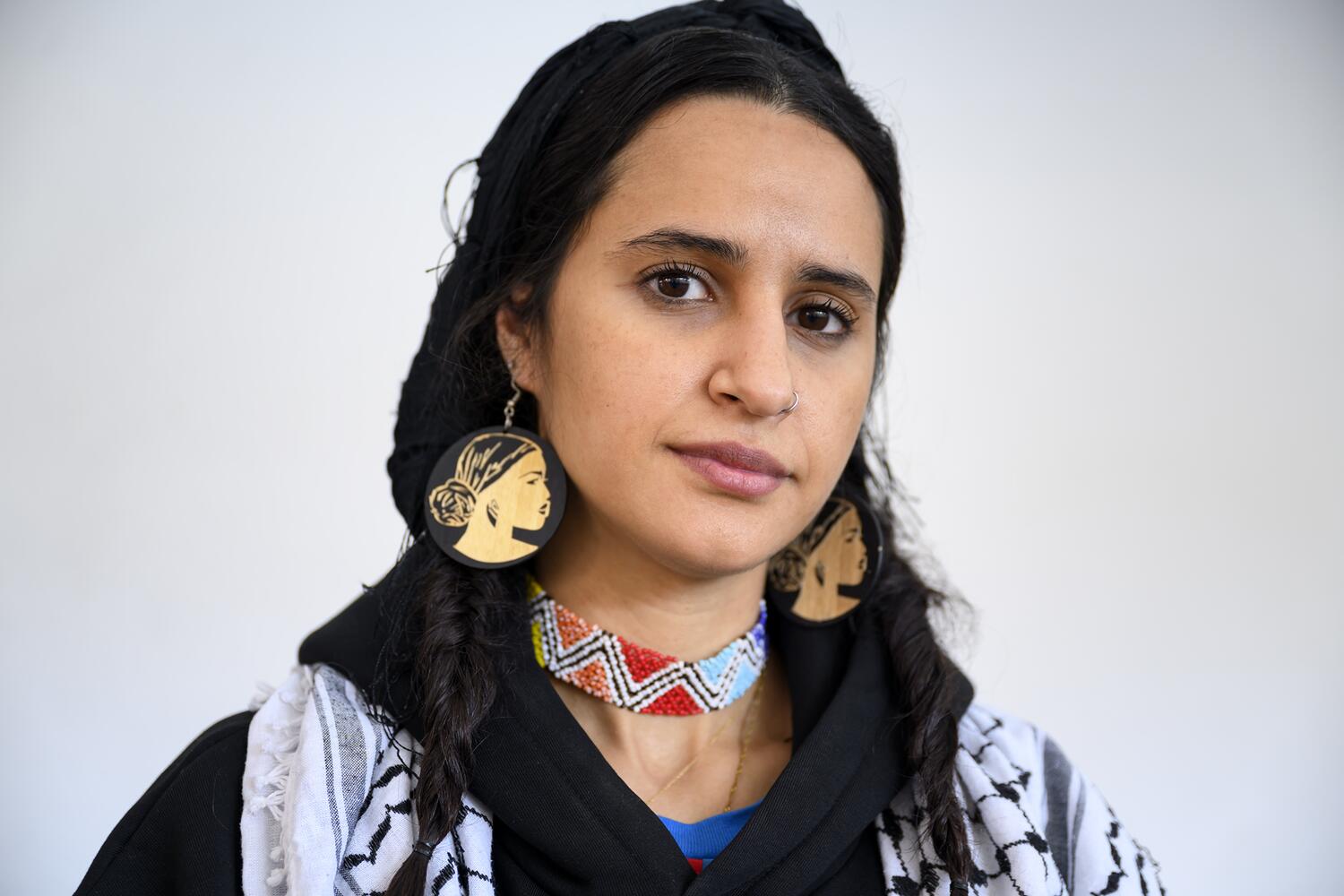 Safia El Aaddam: “El racismo no surge de la ignorancia, es un ejercicio ...