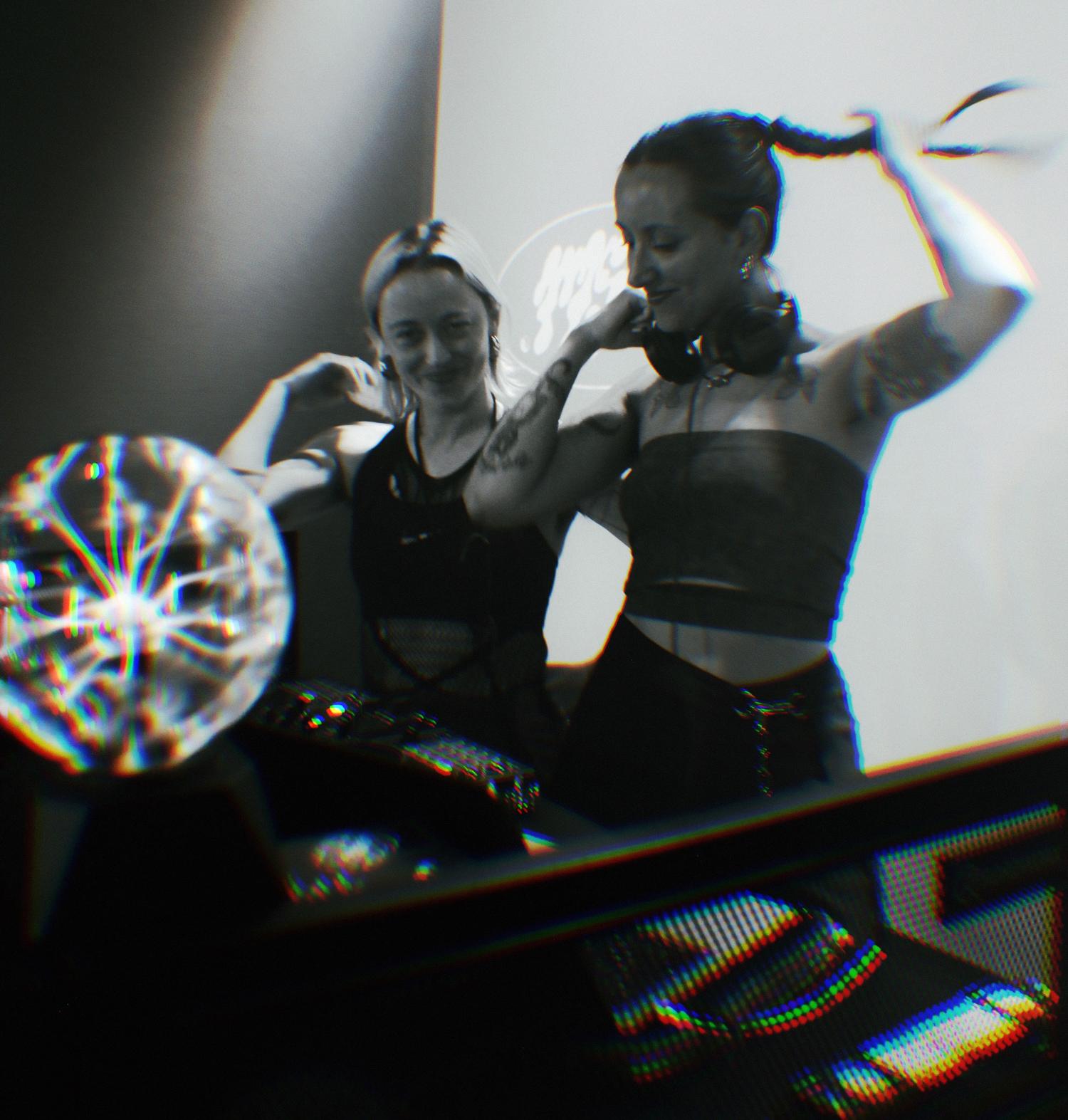 Me Siento Extraña celebra dos años de espacios FLINTA* - El Salto ...