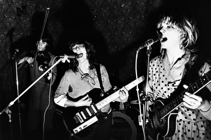 El antirock de The Raincoats como guía para la paternidad - El Salto ...